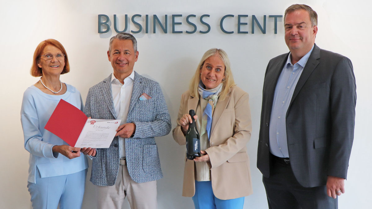 Herzlichen Glückwunsch zu 5 Jahre BUHL, Peter Fuchs! | STUDENTpartout ...